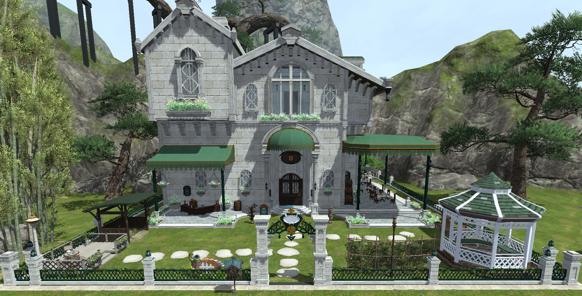 New look to the FC house: “Cafe Walls” – Crystal Crusaders